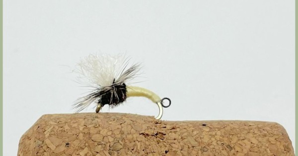 Caenis Klink 'n' Dink dry trout fly - Troutflies UK